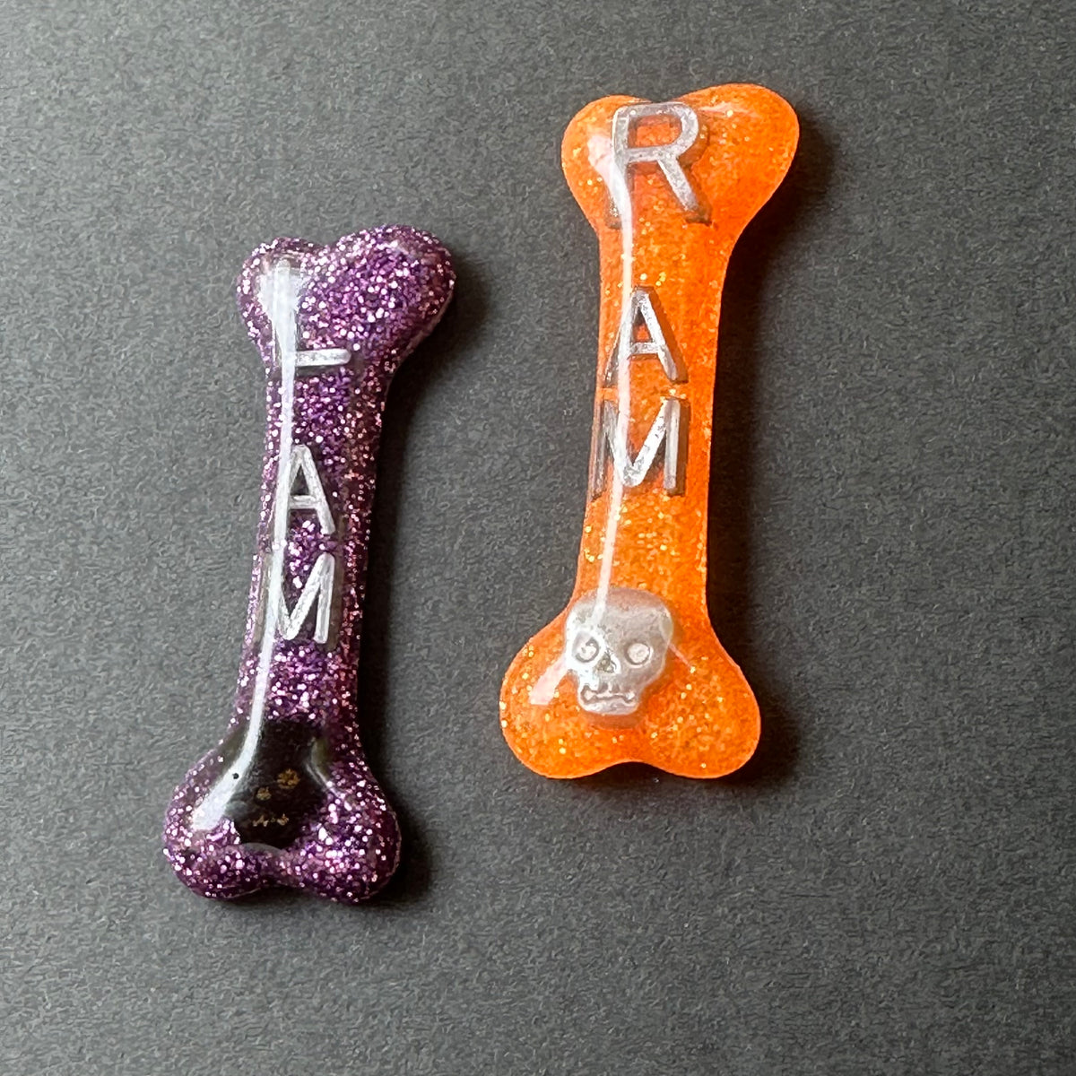 Silver and black skull Bone Xray Markers Vertical, skulls – Alisha Goes ...